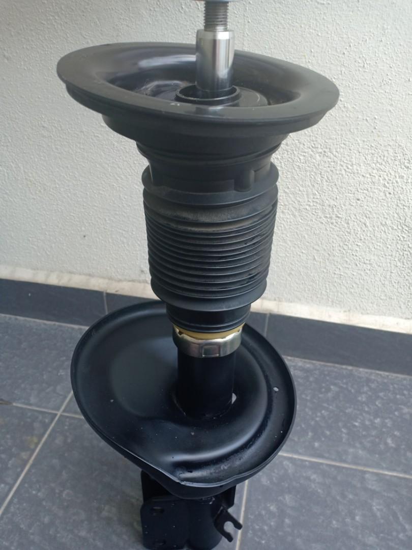 Suzuki Kizashi Front Absorber Rubber Boot, Auto Accessories on Carousell