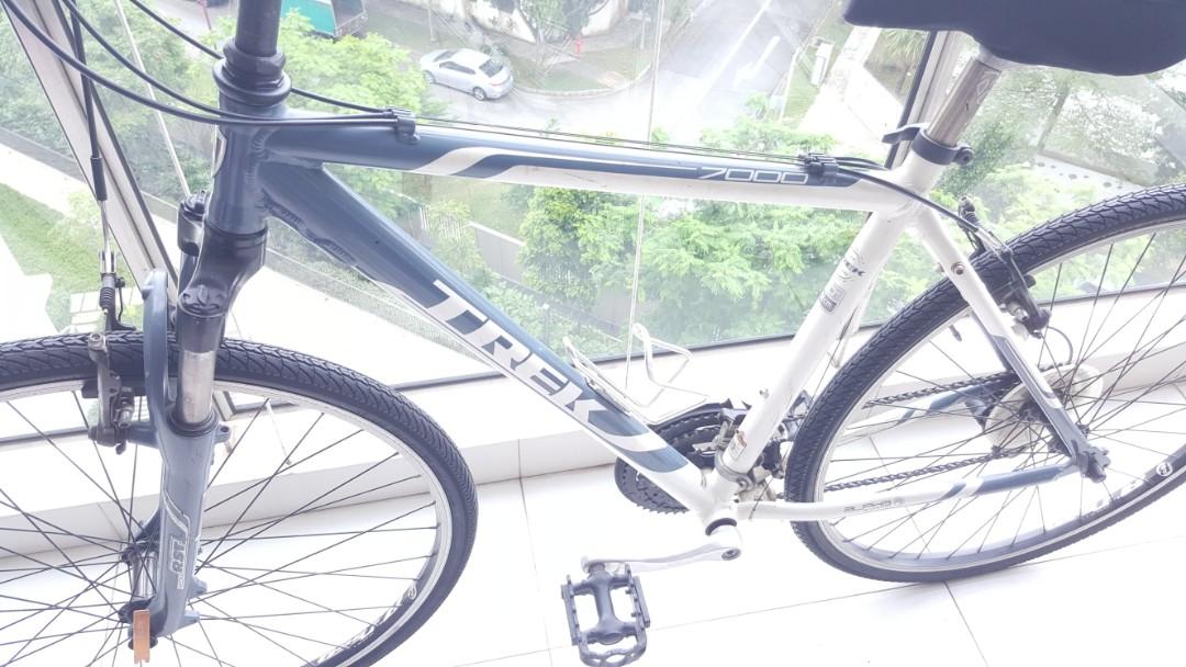 Trek 7000 - Hybrid Bike - 28 inch wheel size, Bicycles & PMDs, Bicycles ...