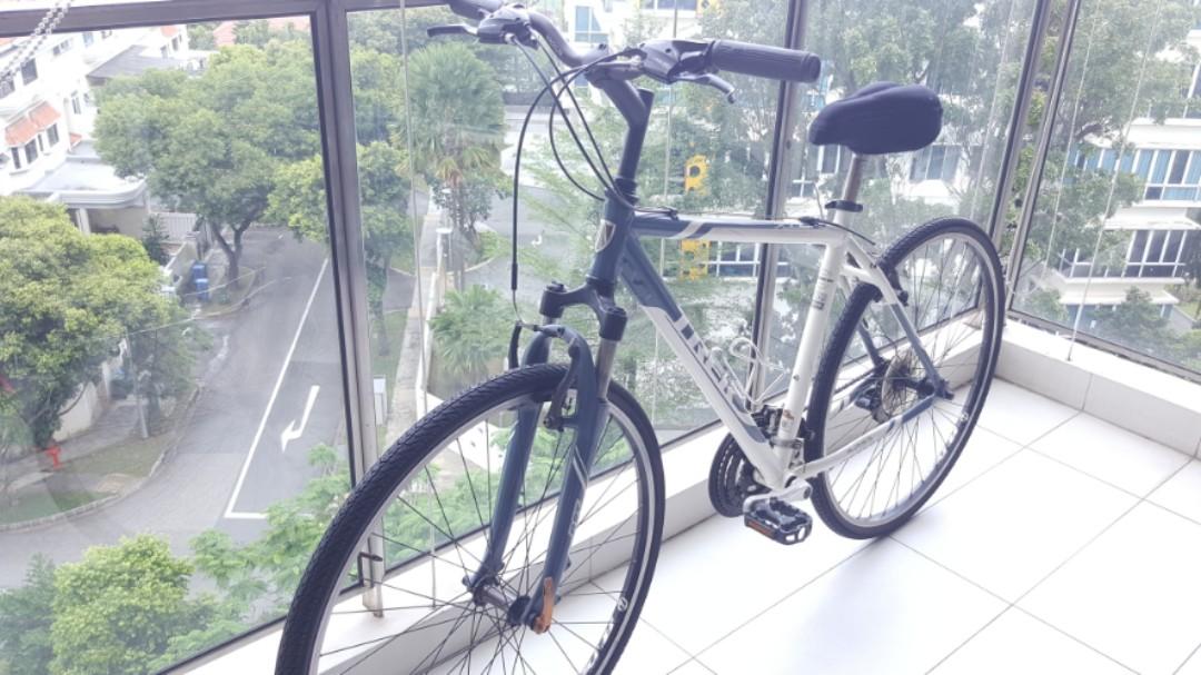Trek 7000 - Hybrid Bike - 28 inch wheel size, Bicycles & PMDs, Bicycles ...