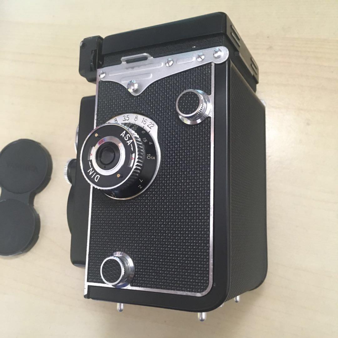 Yashica Mat EM, Photography, Cameras on Carousell