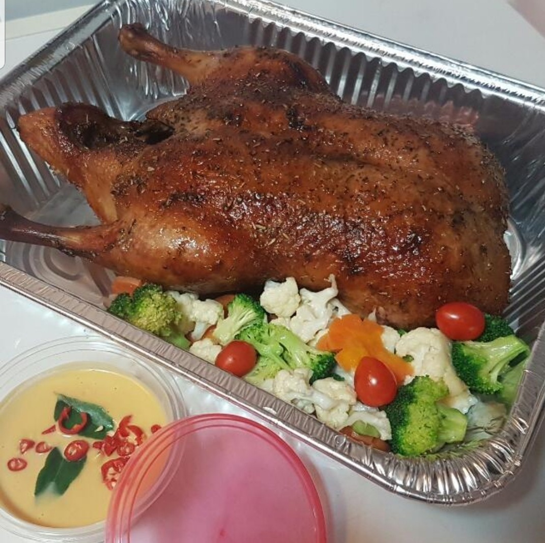 Halal Roasted duck with salted egg sauce! CNY Promotion, Food & Drinks ...