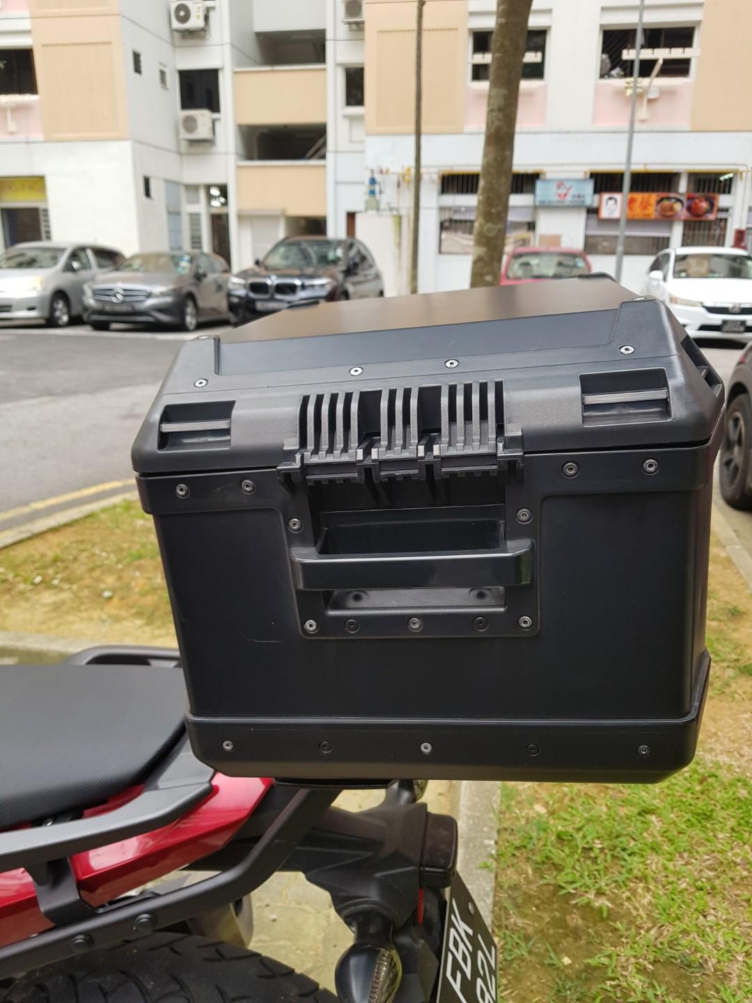 Hepco & Becker 45L box with baseplate, Motorcycles, Motorcycle ...