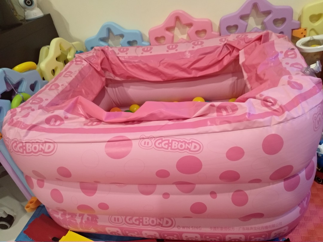 Inflatable pool/ball pit/neck float/electric pump, Babies & Kids ...