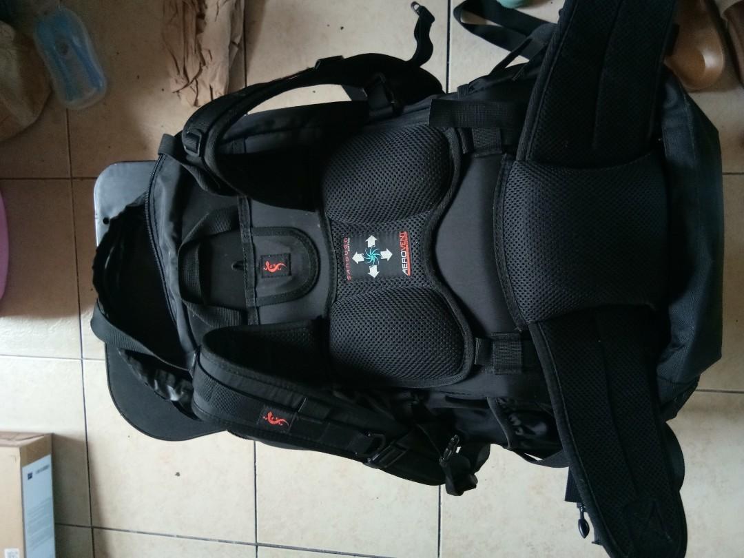 sandugo travel bag 40 liters, Men's Fashion, Bags, Backpacks on Carousell