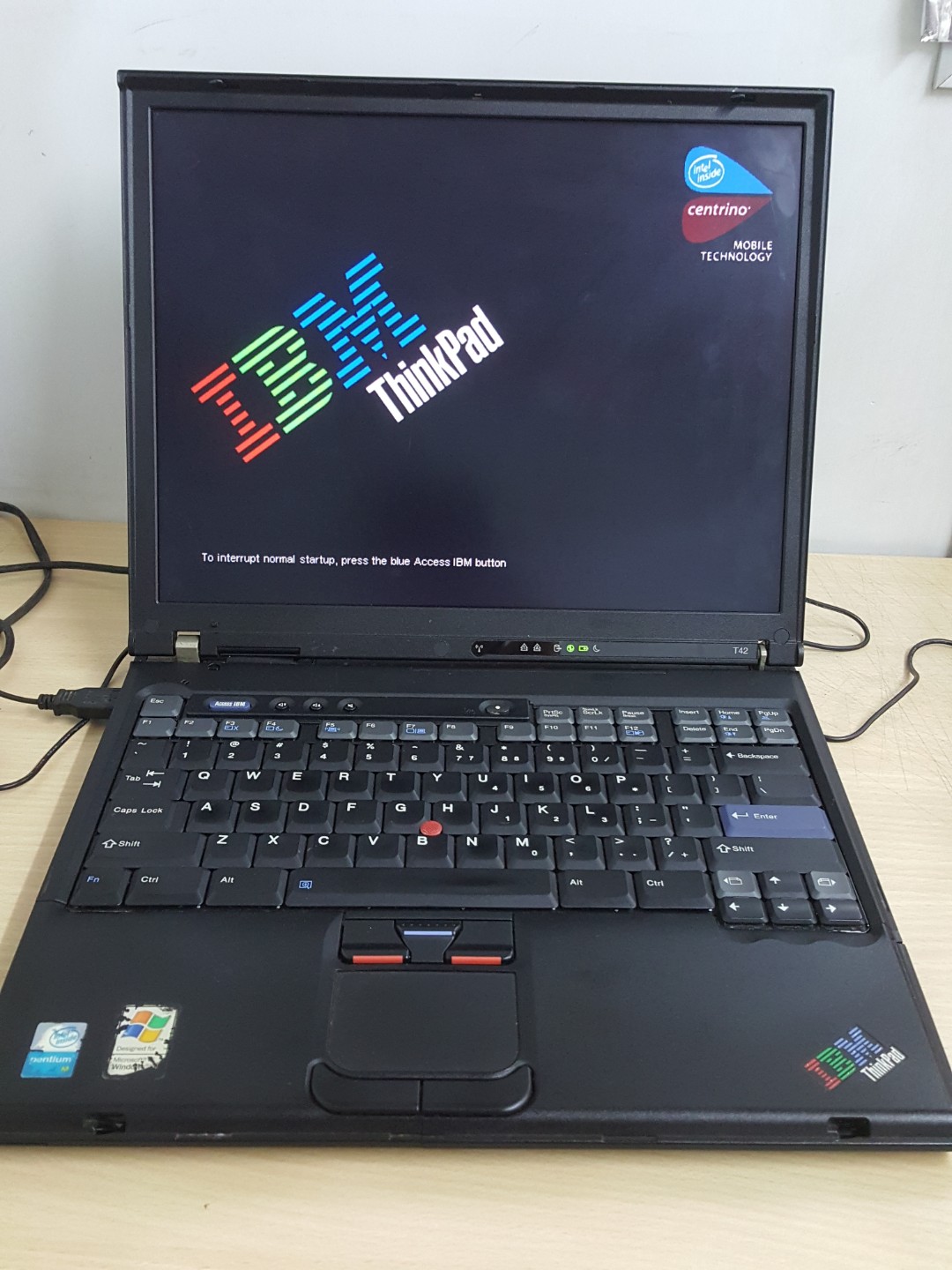 IBM ThinkPad T42 Laptop, Computers & Tech, Laptops & Notebooks on Carousell