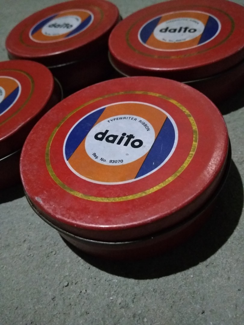 pita mesin tik, Antik, Lainnya di Carousell