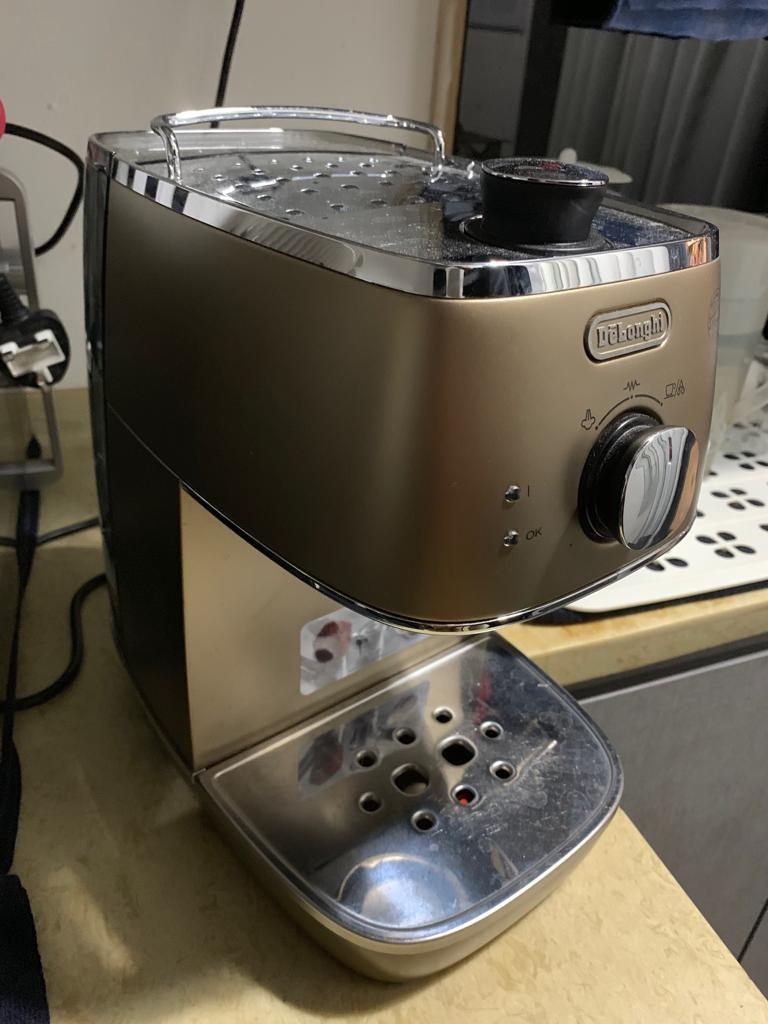 Delonghi Distinta Espresso Machine, TV & Home Appliances, Kitchen ...
