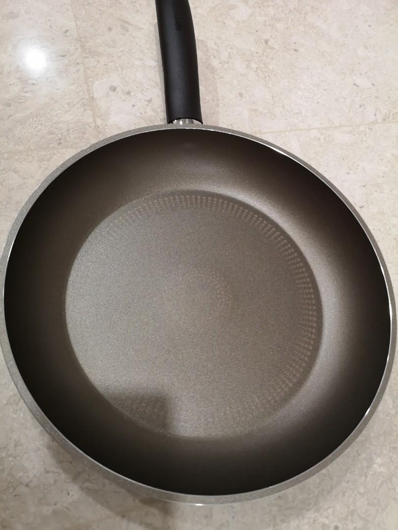 Happycall 28cm frying pan, Furniture & Home Living, Kitchenware & Tableware, Cookware ...