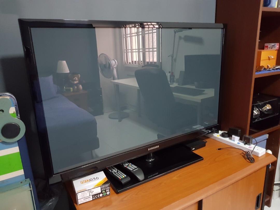 Samsung 43" plasma TV, TV & Home Appliances, TV & Entertainment, TV on ...