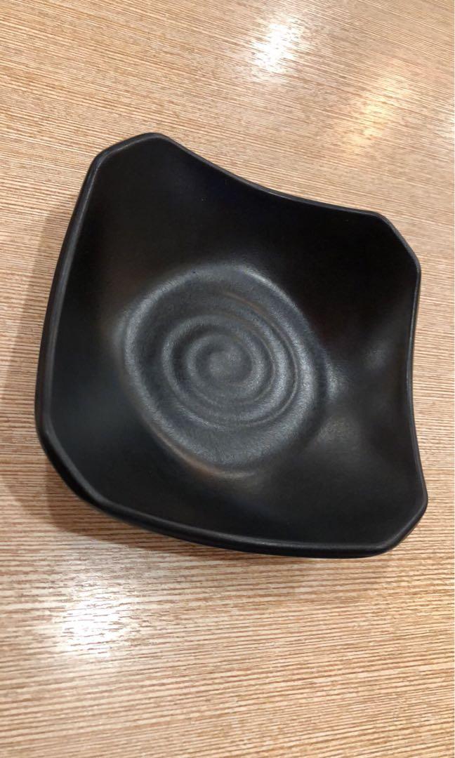 Square Plate Curve, Furniture & Home Living, Kitchenware & Tableware ...