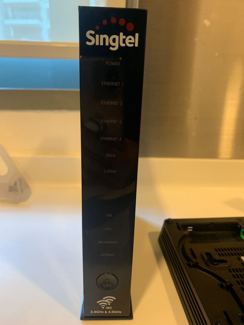 1 Singtel Router & 2 SingTel Optical Network Terminal, Computers & Tech ...