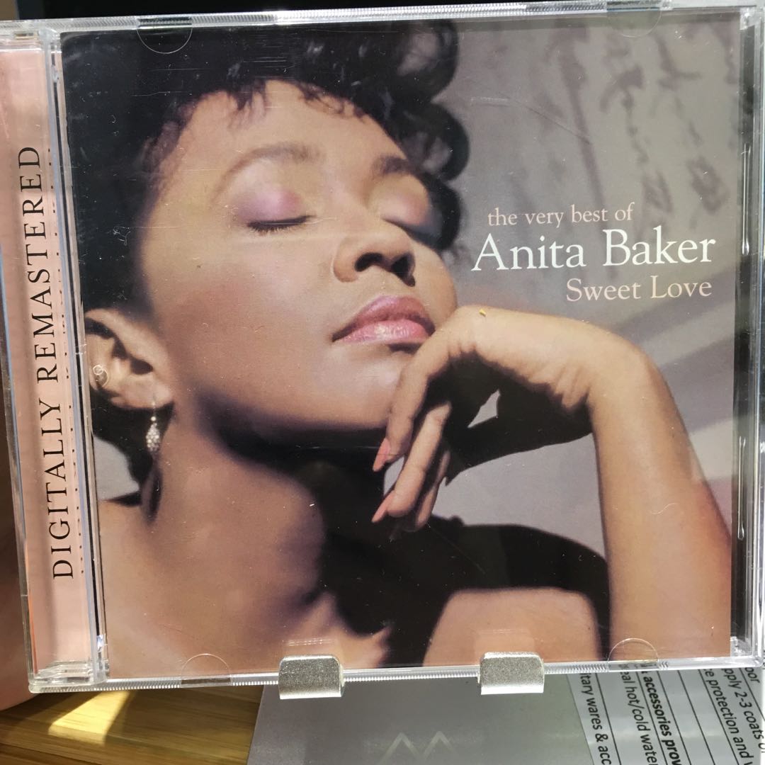 Anita Baker - The Very Best Of (Sweet Love) (CD), Hobbies & Toys, Music ...