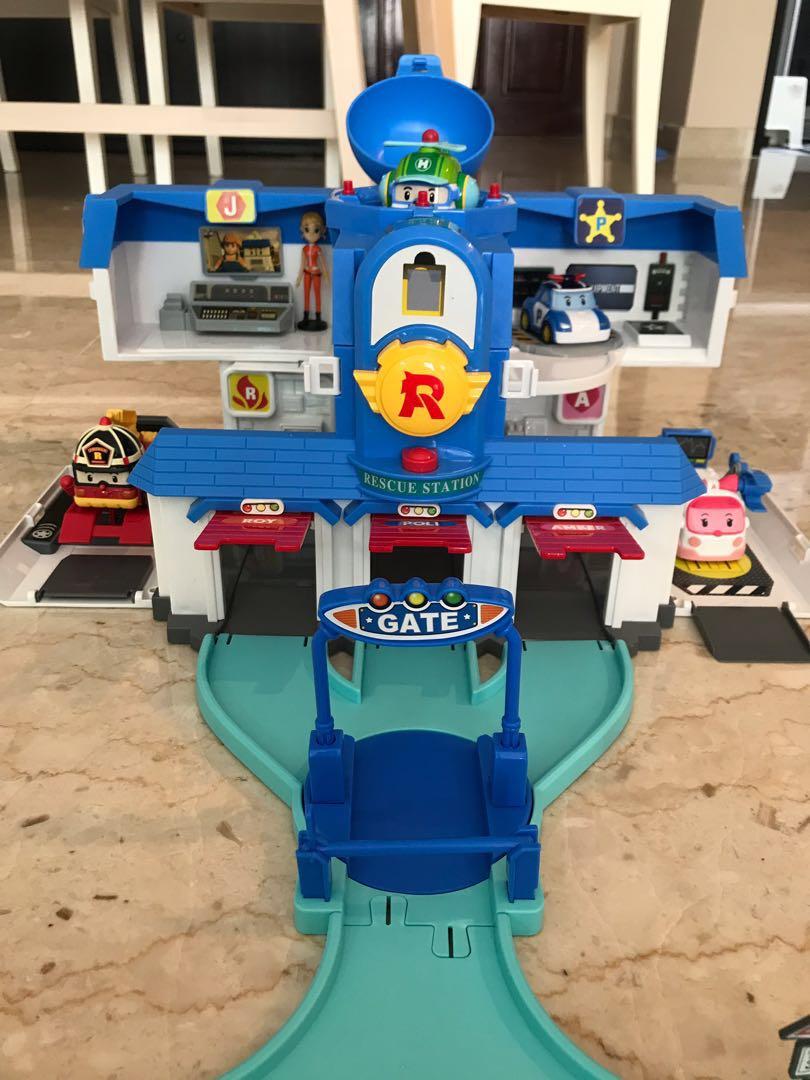Robocar Poli Headquarter with Poli, Roy, Amber, Heli die cast and Jin ...