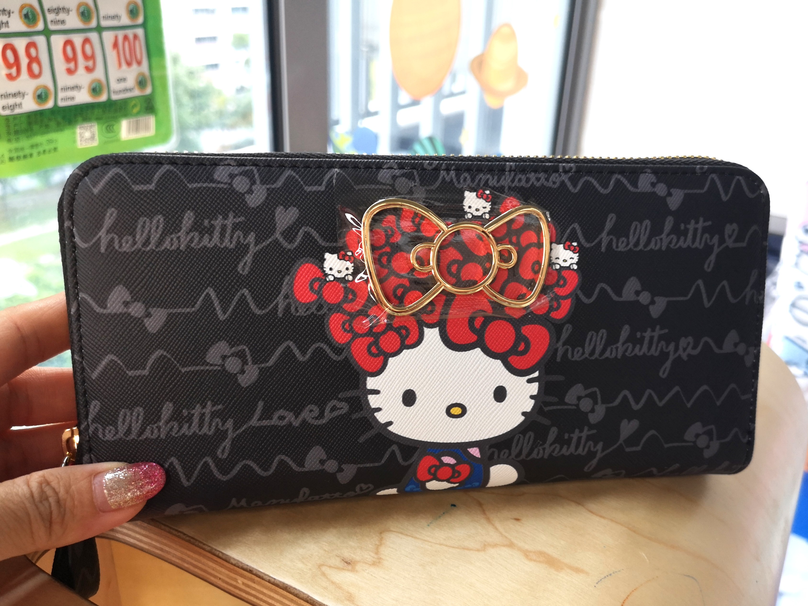 Sanrio Hello Kitty Zipped Long Wallet, Women's Fashion, Bags & Wallets ...