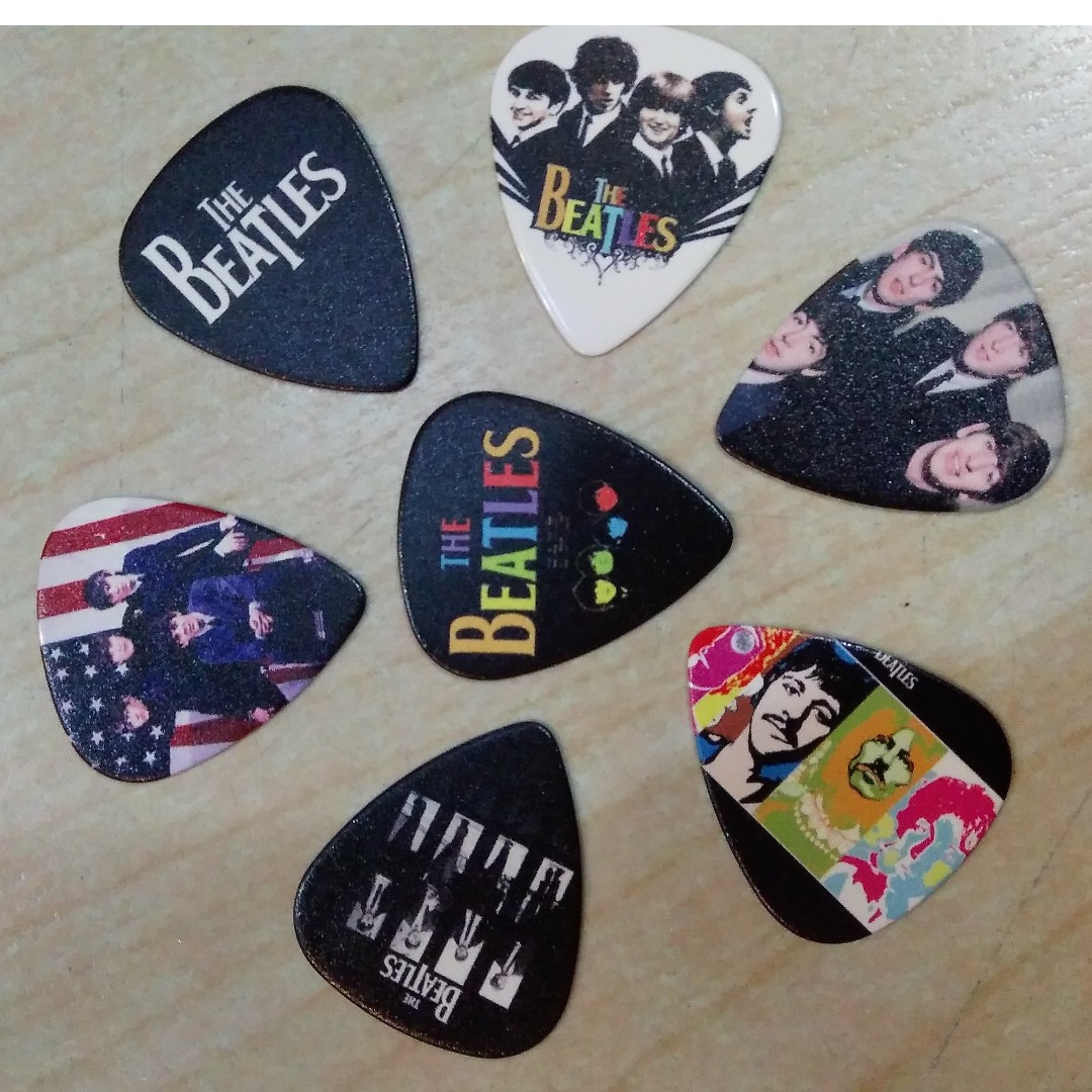 Beatles- Guitar Picks Set (7pcs) New !, Hobbies & Toys, Music & Media ...