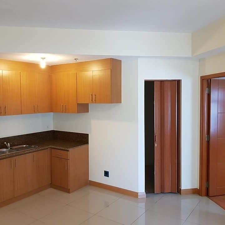 Condominium Unit in The Trion Towers 2, Property, For Sale on Carousell