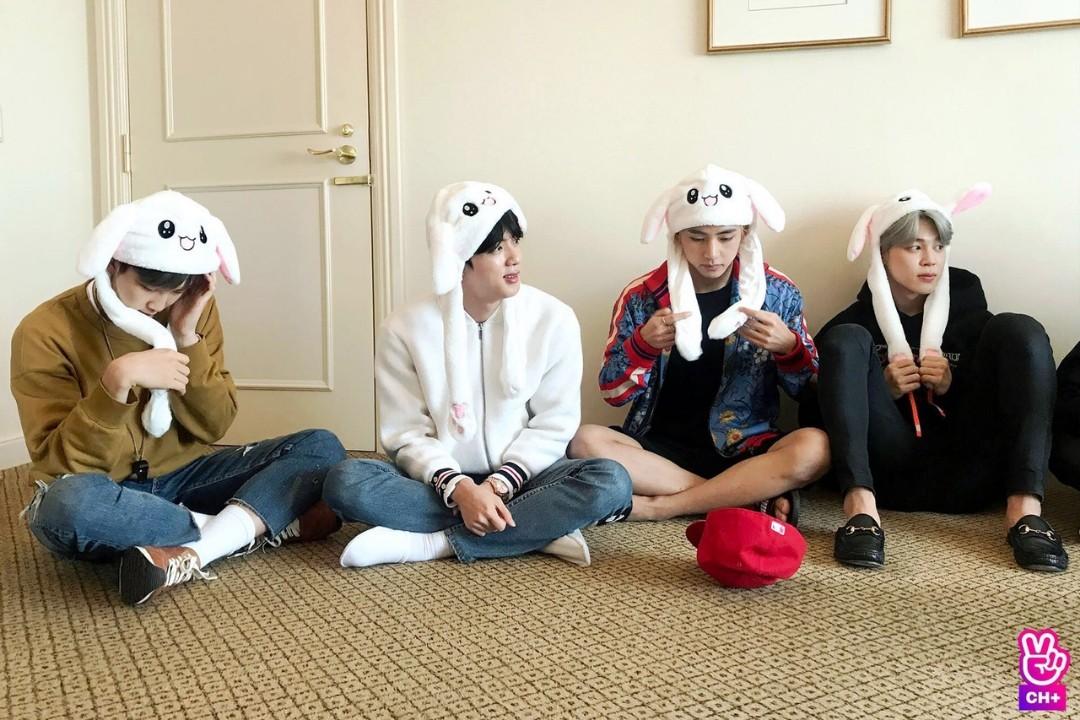 (PO) Run BTS Moving Rabbit Ears Hat, Hobbies & Toys, Memorabilia ...