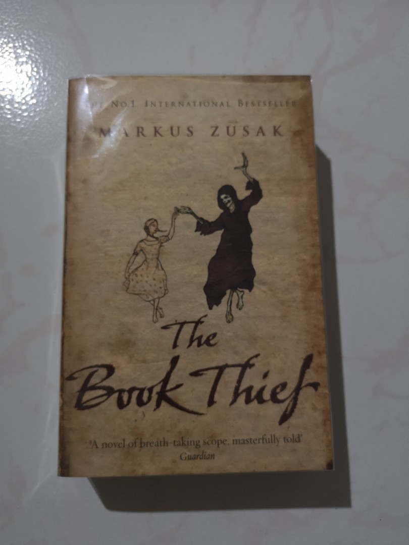 The Book Thief - Markus Zusak, Hobbies & Toys, Books & Magazines ...