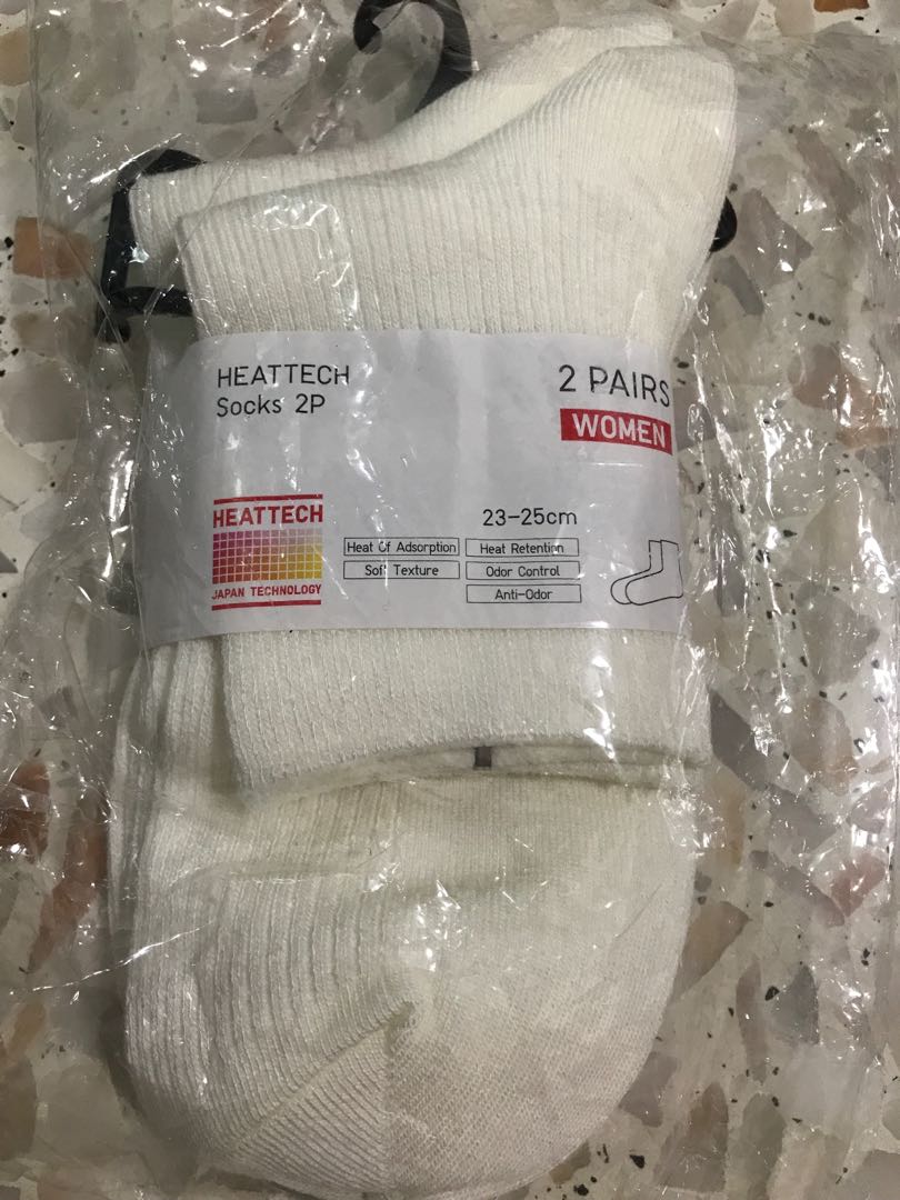 Uniqlo heattech socks 2 pairs, Women's Fashion, Watches & Accessories ...