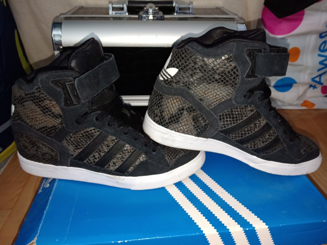 Authentic Adidas black/white way up hidden heels for women, Women's ...