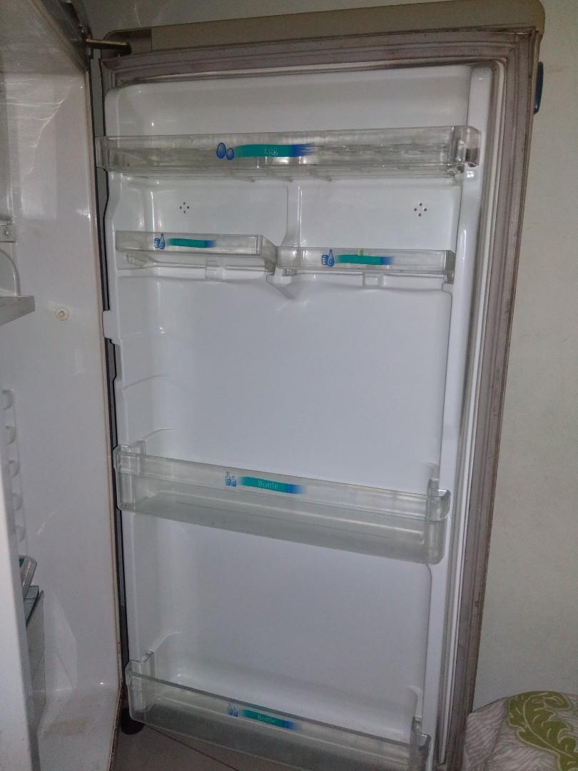 Kulkas Toshiba 1 Pintu, Kitchen & Appliances di Carousell