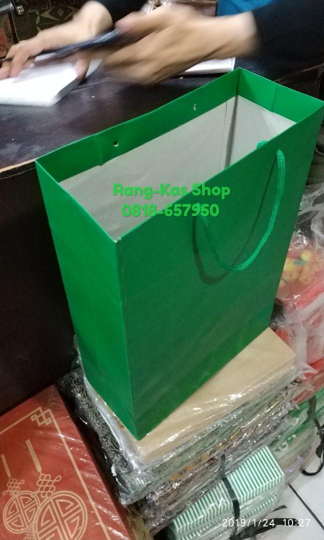Paper bag HIJAU Folio karton duplex, Fesyen Wanita, Tas & Dompet di ...
