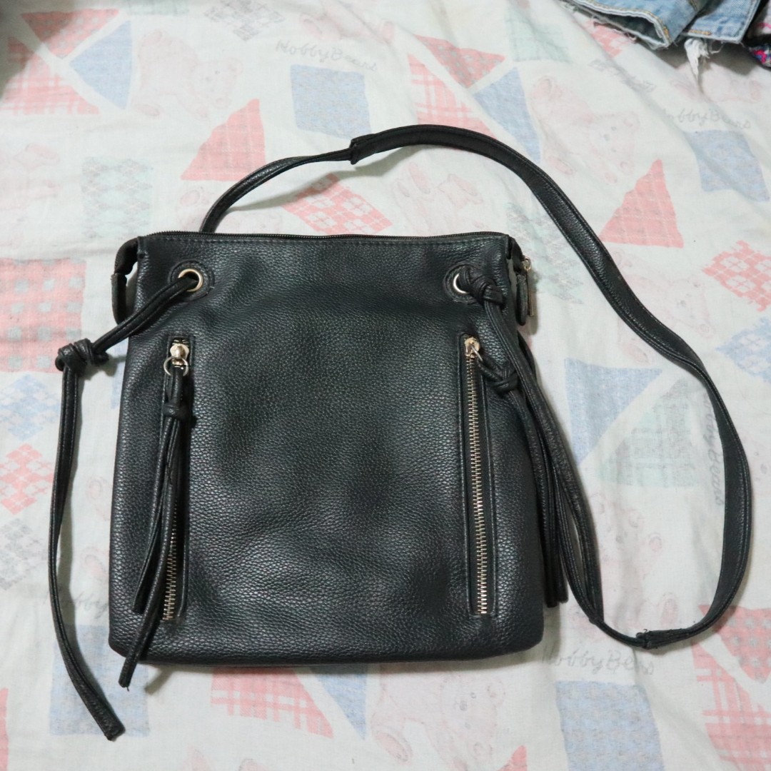 SM Parisian Black Bag, Women's Fashion, Bags & Wallets, Cross-body Bags ...