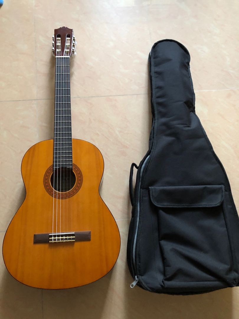 Yamaha C60 Classical Guitar With Bag, 興趣及遊戲, 音樂樂器 & 配件, 樂器 - Carousell