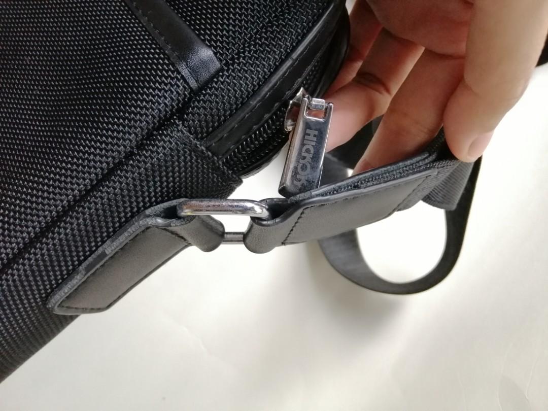 Authentic Hickok Messenger Bag with freebie (Speaker), Men's Fashion ...