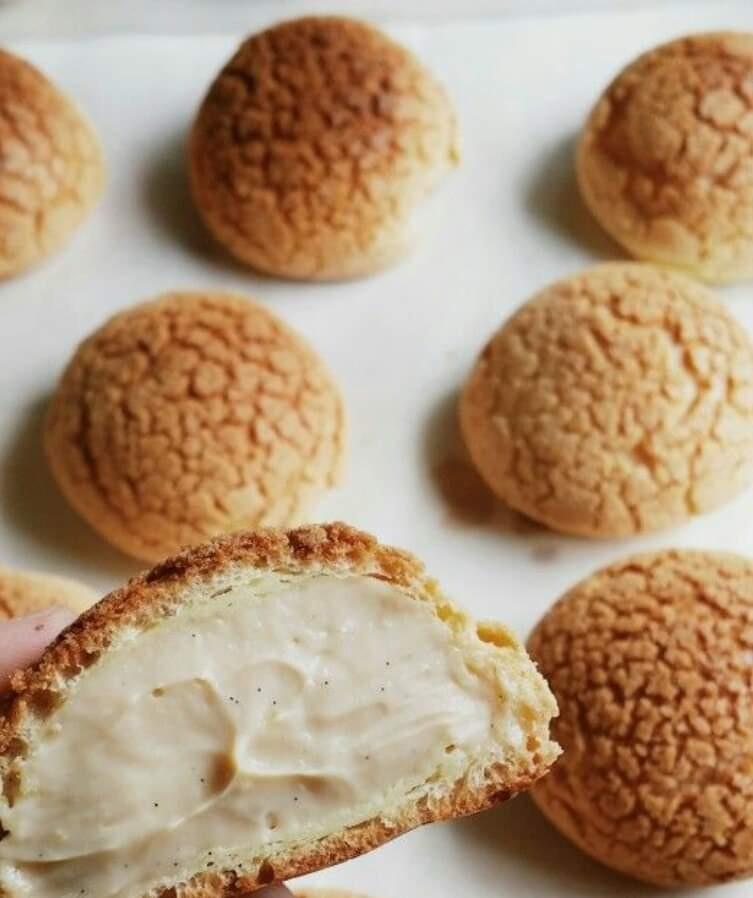 CHOUX AU CRAQUELIN (MINI CRISPY CREAM PUFFS), Food & Drinks, Packaged ...