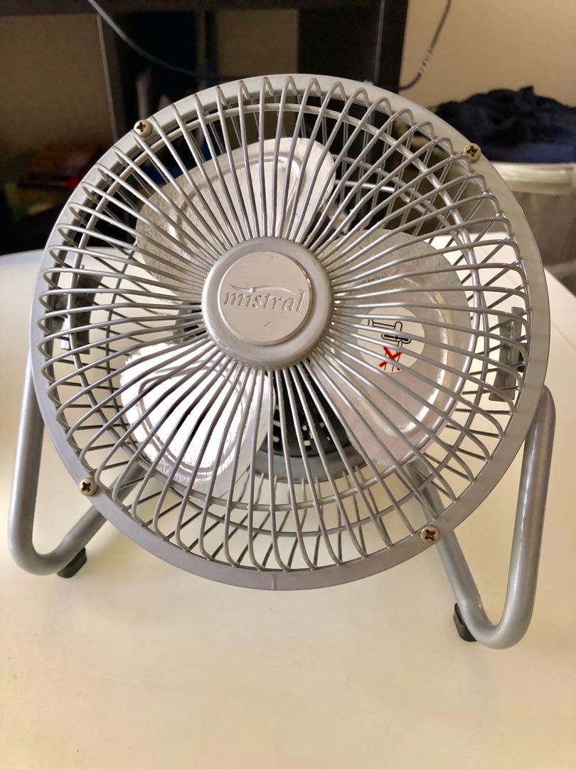 Desk fan (5.5 inches blades, 12W) 2 speeds, Furniture & Home Living ...