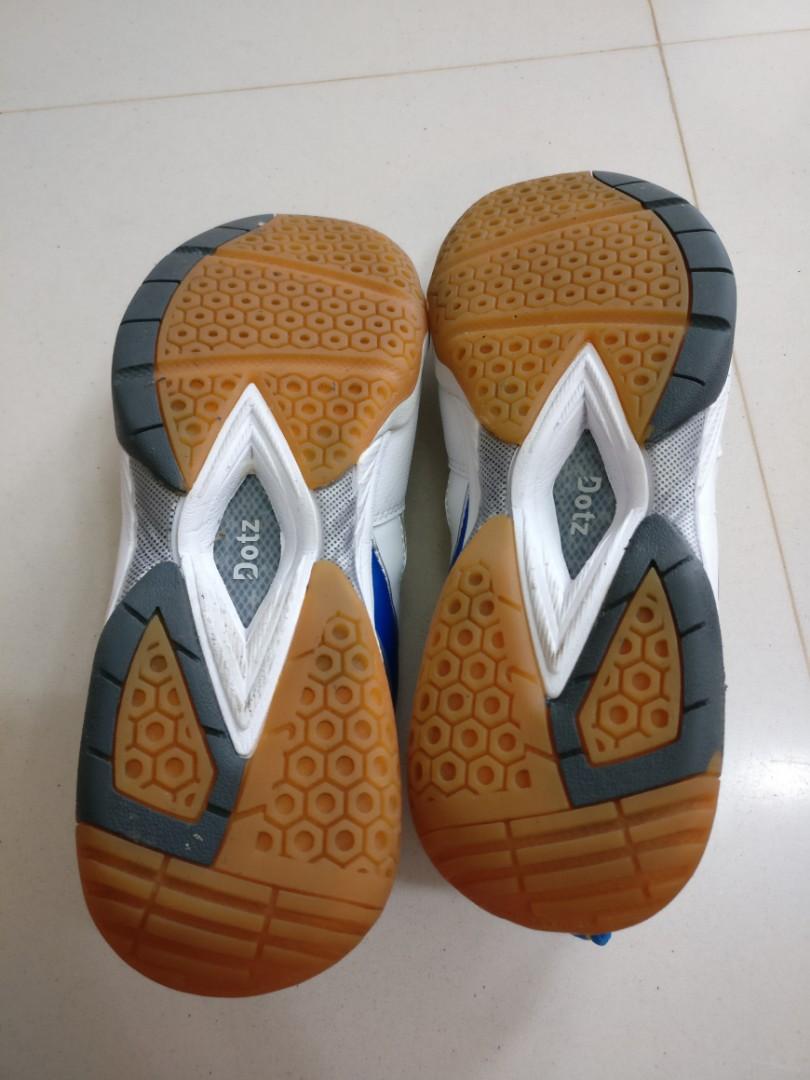 Dotz Badminton Shoes (US 9), Women's Fashion, Footwear, Sneakers on ...