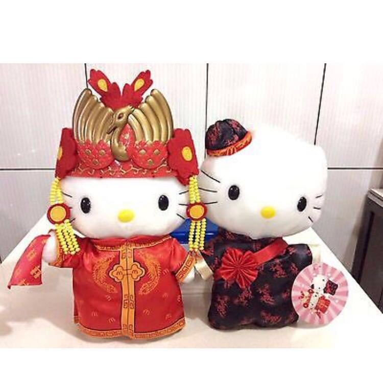 Limited Edition HELLO KITTY Plushie, Hobbies & Toys, Toys & Games on ...