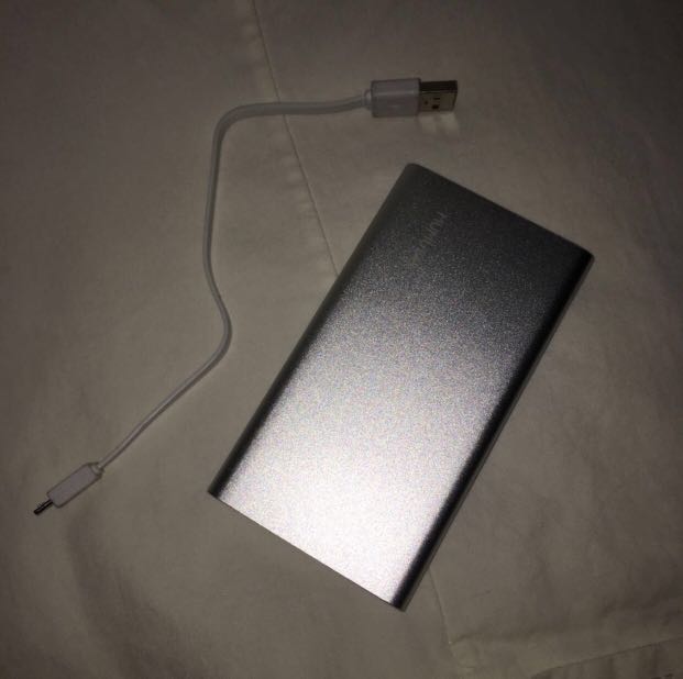 MUMUSO 4000 mAh Power Bank (Silver), Audio, Portable Audio Accessories ...