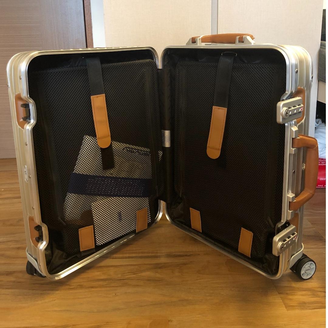 RIMOWA Lufthansa 747 8 Boeing Collection Suitcase Carry On 34L Hobbies