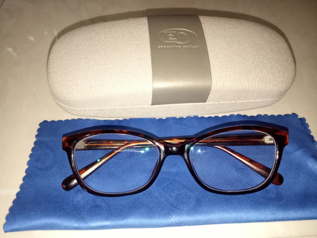 EO eyeglass frame, Women's Fashion, Watches & Accessories, Sunglasses ...