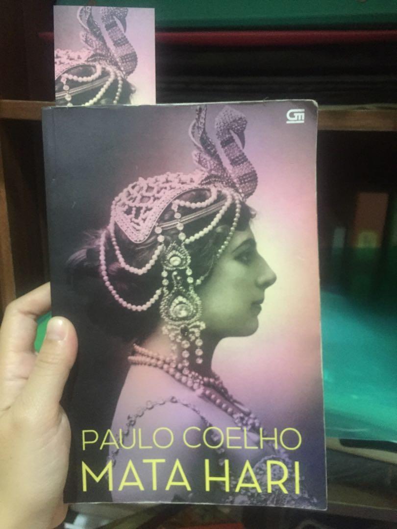 Mata Hari - Paulo Coelho, Buku & Alat Tulis, Buku di Carousell