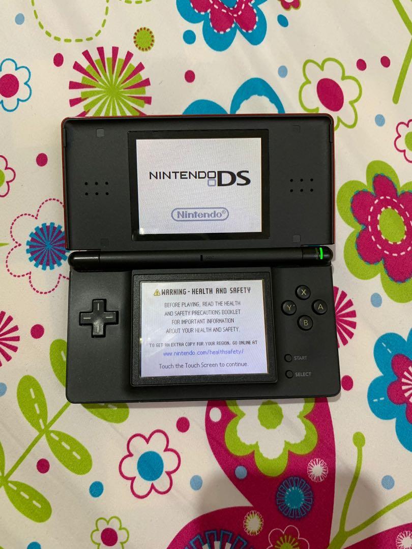 Nintendo DS Lite, Video Gaming, Video Game Consoles, Nintendo on Carousell