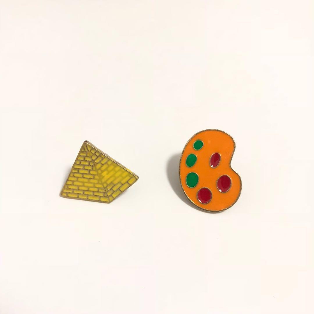 [ONHAND] Pyramid / pallete enamel pin set, Women's Fashion, Jewelry ...