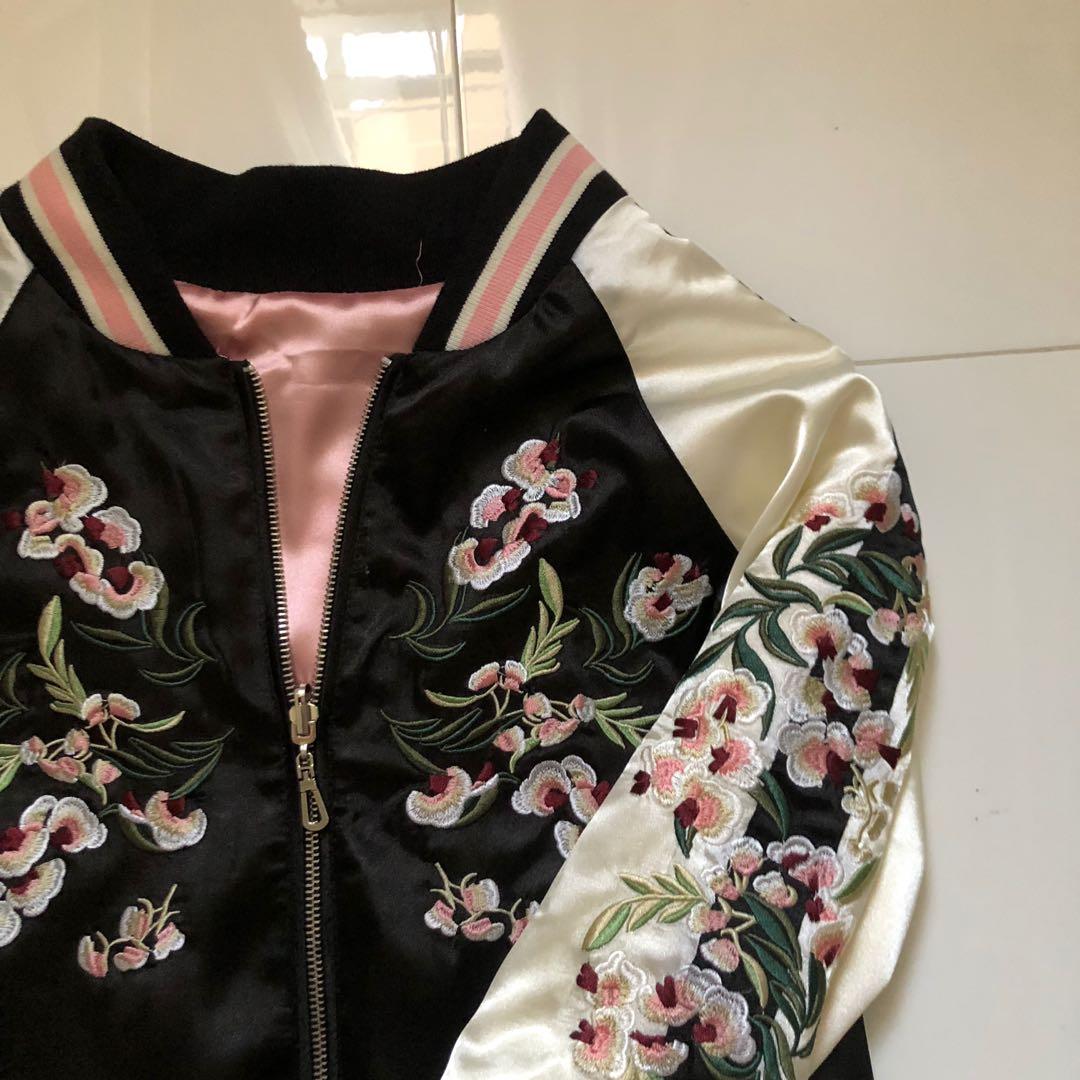 SAKURA REVERSIBLE BOMBER JACKET, Women's Fashion, Coats, Jackets and ...