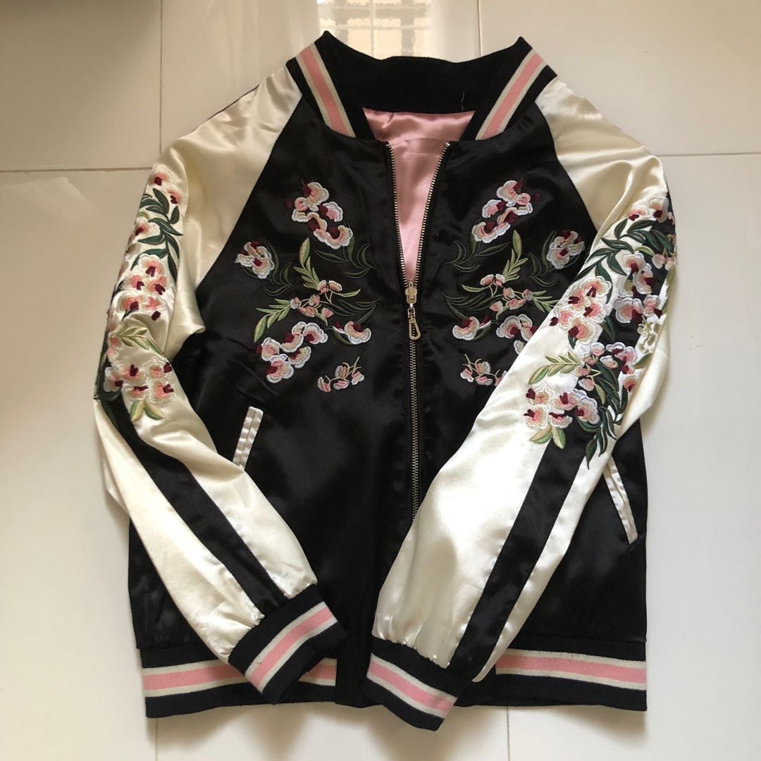 SAKURA REVERSIBLE BOMBER JACKET, Women's Fashion, Coats, Jackets and ...
