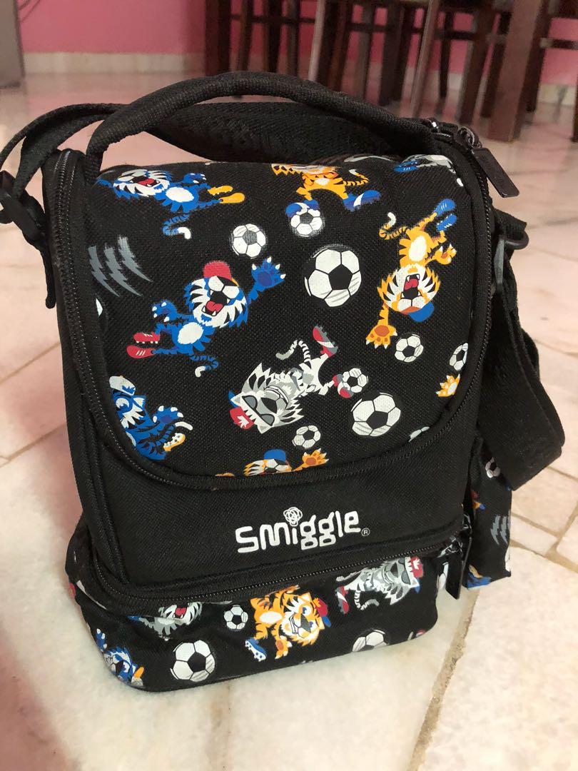 Smiggle Lunch Box for boy, Babies & Kids, Babies & Kids Fashion on ...