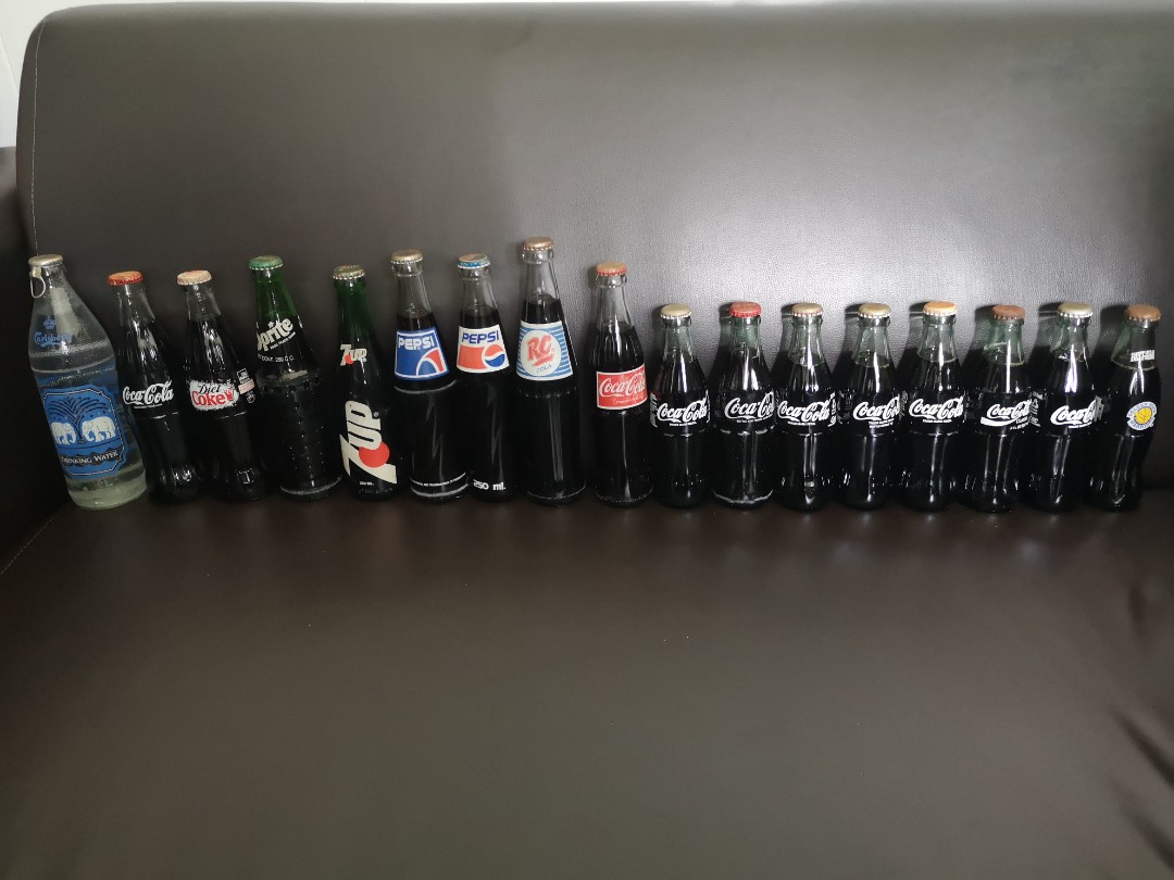 Coca Cola, RC Cola, Pepsi Cola, Sprite, 7 Up, Carlsberg vintage bottles ...