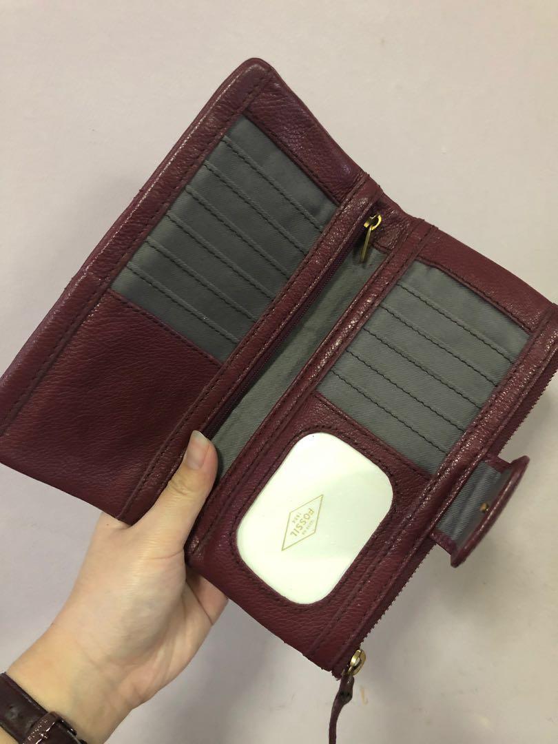 Fossil Wallet, Women's Fashion, Bags & Wallets, Purses & Pouches on ...