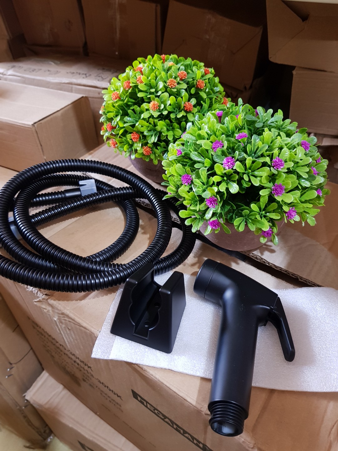 [Matt black] Bidet spray set with 1.5m flexible hose, Furniture, Others ...