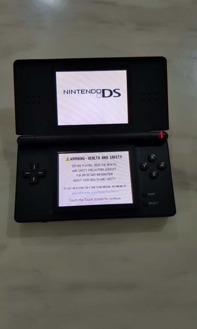 Looking for DS Lite with good screens : r/nds