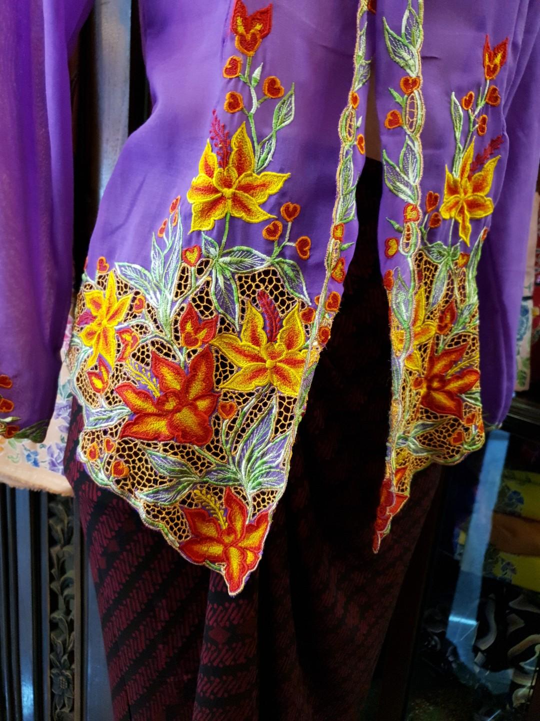 Nyonya Kebaya Peranakan Top (OTHER COLOURS AND SIZES AVAIL!!!), Women's ...