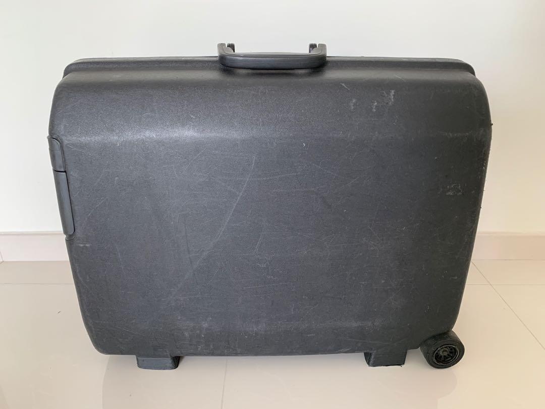 Samsonite Luggage 62 x 22 x 53(H) cm approximate, Hobbies & Toys, Travel, Luggage on Carousell