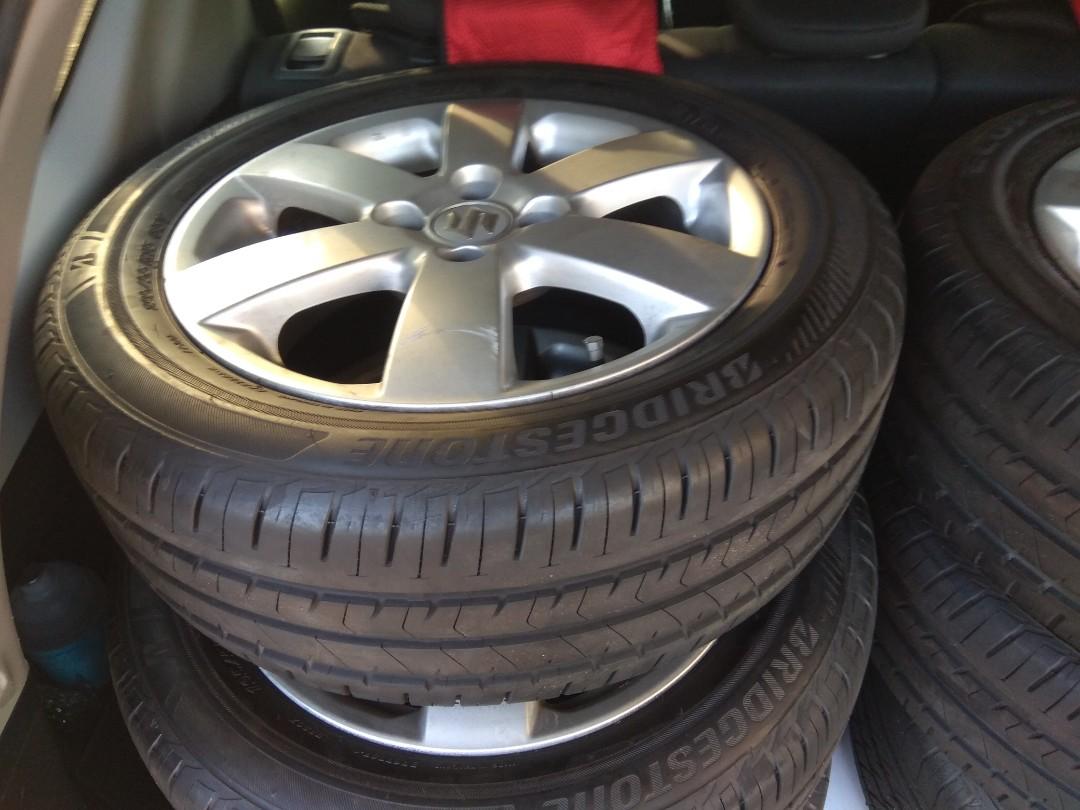 Set of 4: 195 55 r15 tryes w rim wheels 80-90%, Car Accessories, Tyres ...