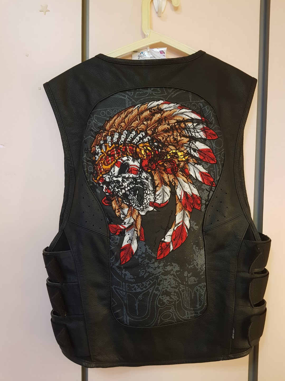 *Rare* New ICON Chieftain Leather Vest, Men's Fashion, Coats, Jackets ...